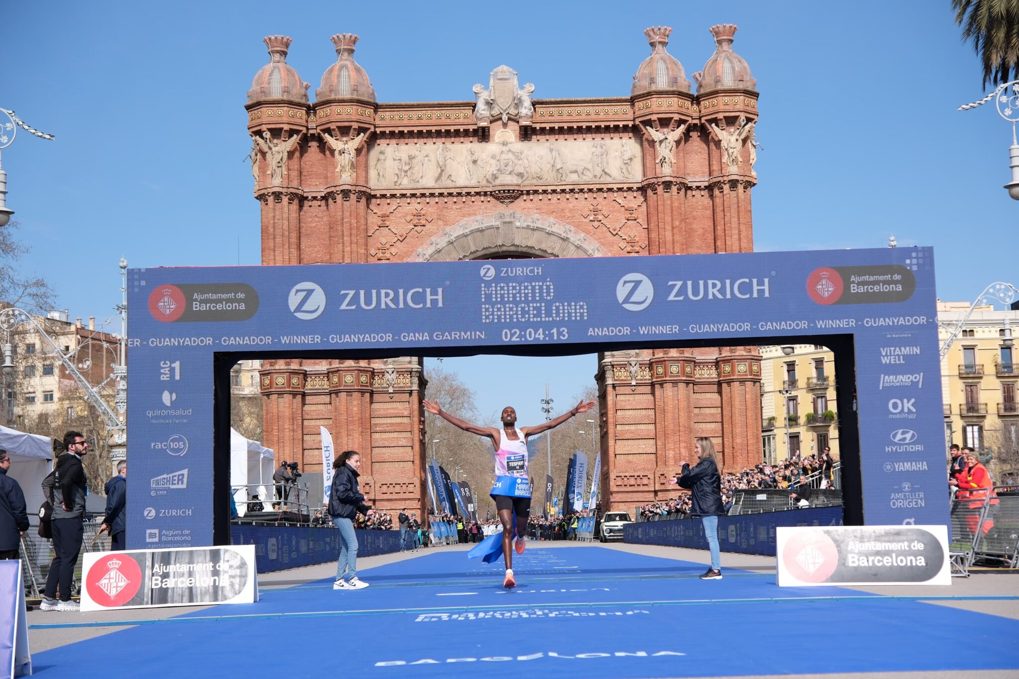 Tesfaye Deriba and Sharon Chelimo set new records at the Zurich Marató ...